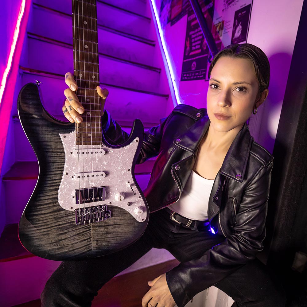 Michele Cordeiro | ARTISTS | Ibanez guitars